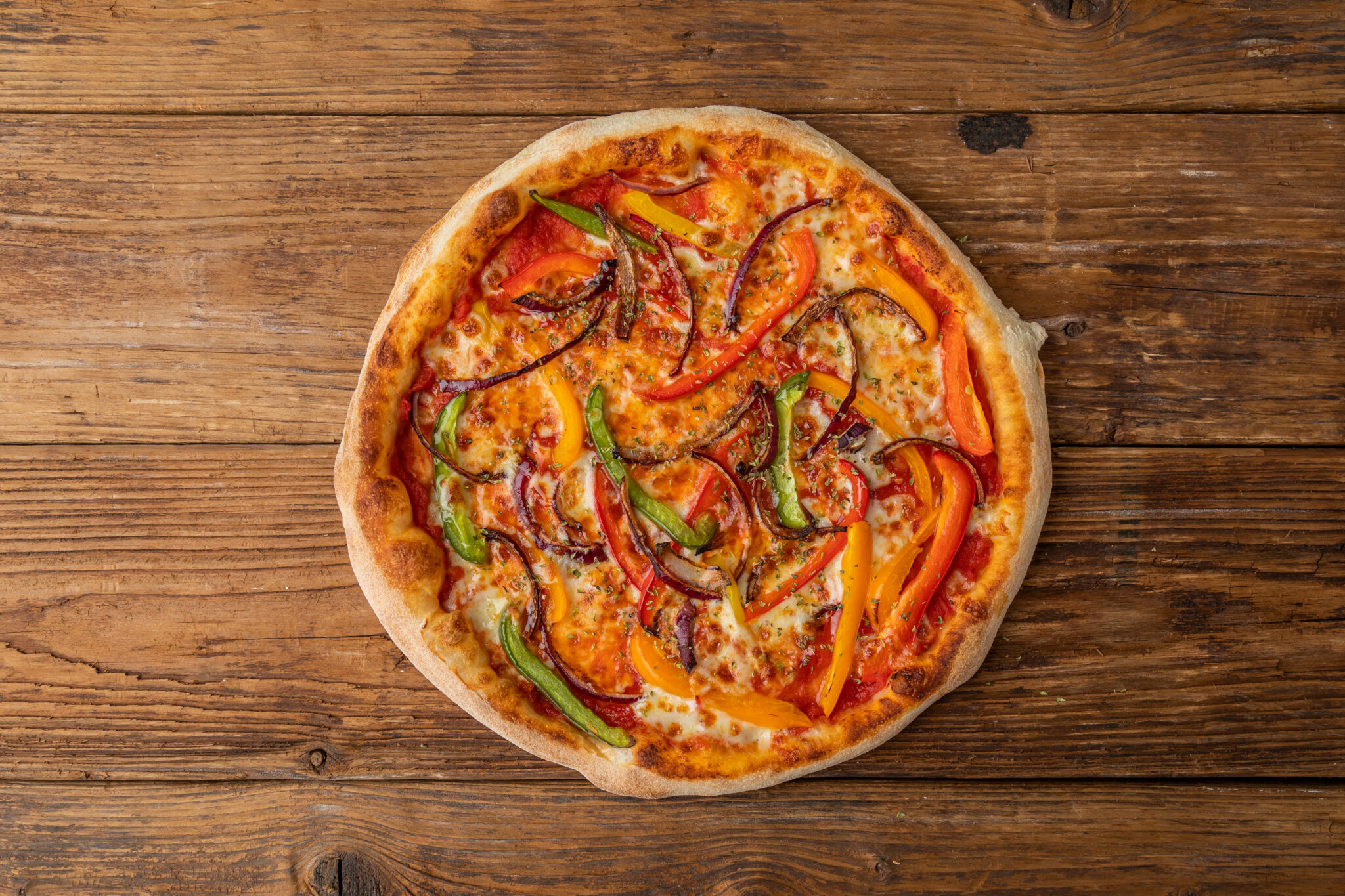 Pizza Peperone | Vers Gemaakt met Paprika & Rode Ui | XPERIENCE